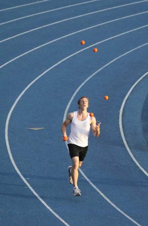 Joggling Is a Real Sport That Combines Running With Juggling - HubPages