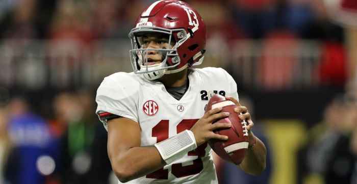 66 Quarterbacks With the Largest Hand Sizes in NFL History - HubPages