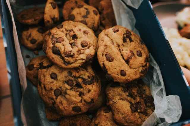 The Birth and Brief History of Chocolate Chip Cookies - HubPages