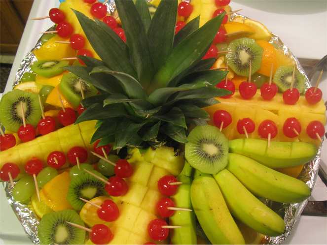 How to Make a Beautiful Hawaiian Fruit Platter - Great for Potlucks ...