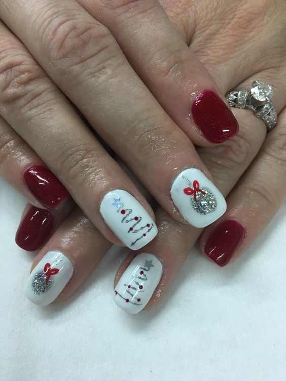 30 Awesome Holiday Nail Designs For Short Nails Bellatory 30 Awesome Holiday Nail Designs For Short Nails Bellatory