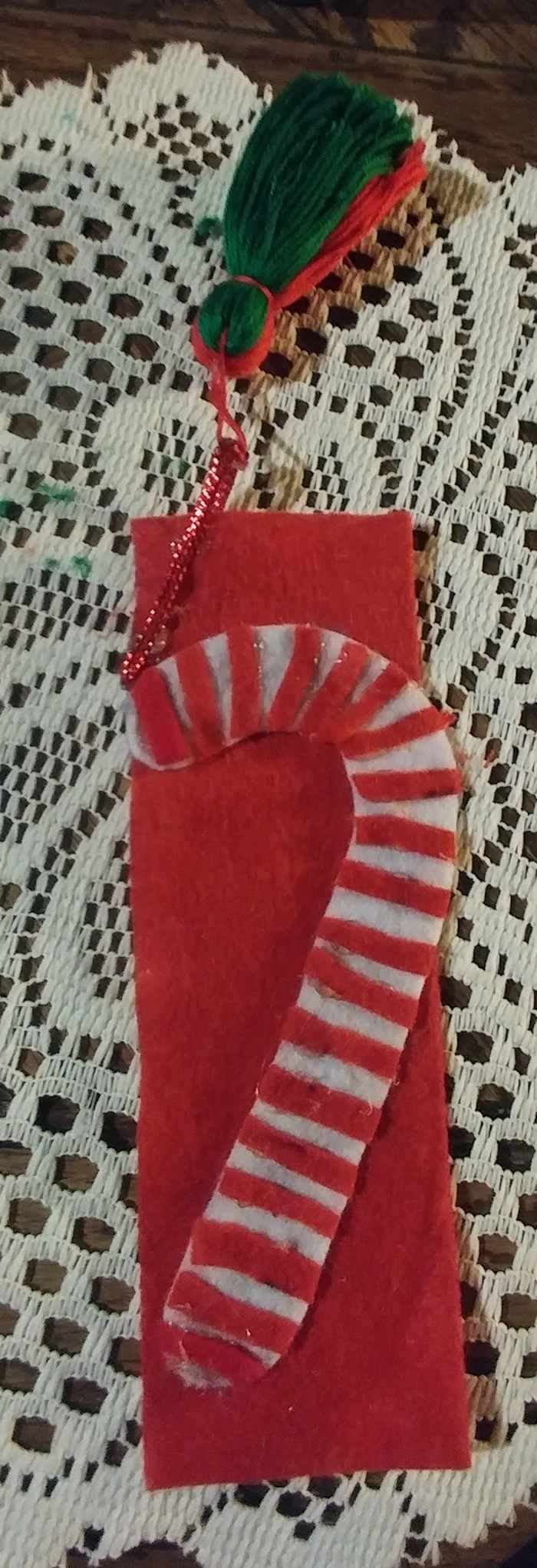 DIY Candy Cane Bookmarks - HubPages