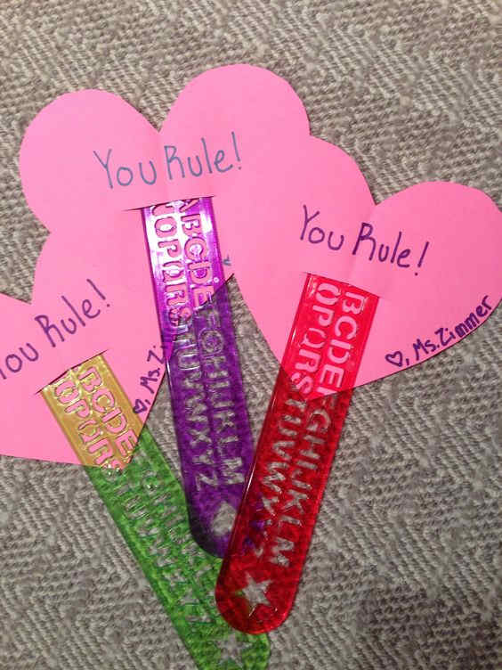 35+ Easy and Affordable Valentines Gifts from Teachers to Kids - HubPages