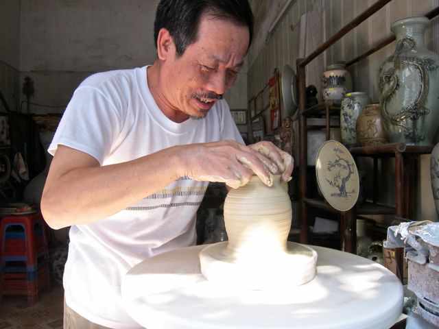 Bat Trang: Vietnam's Traditional Pottery Village - HubPages