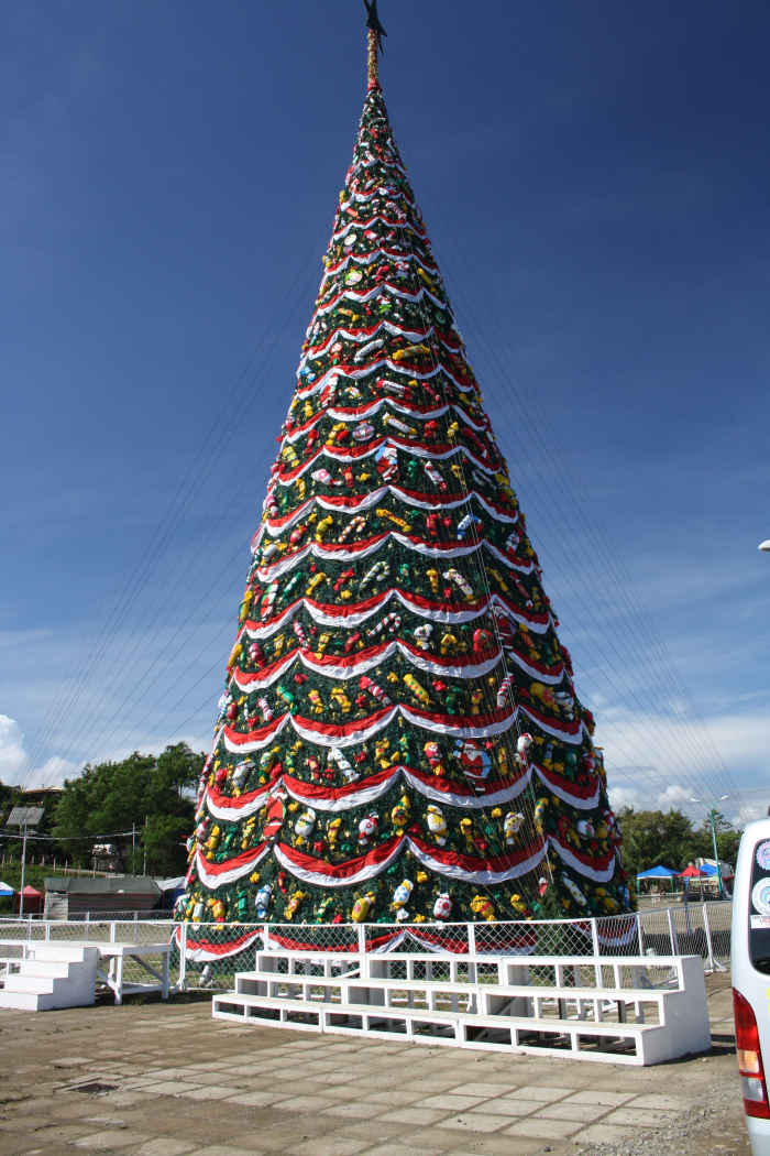 My Three Different Christmas Celebrations in Life - HubPages