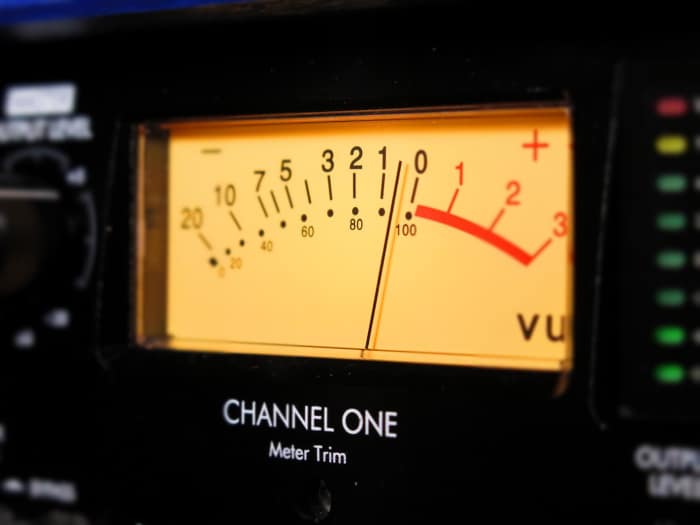 What Does "dB" Mean? The History and Use of Decibels - HubPages