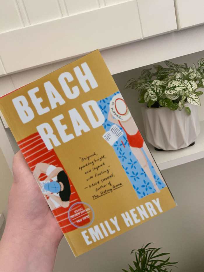 Book Review of "Beach Read" by Emily Henry - HubPages