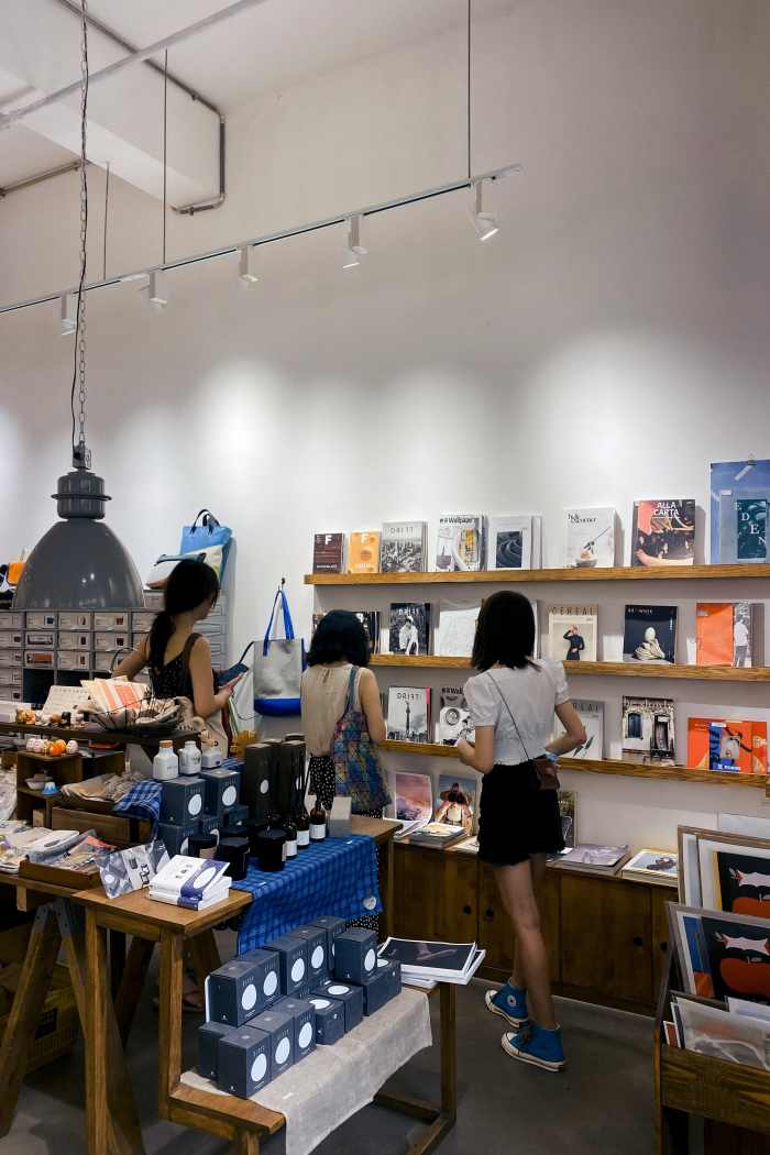 Basic Guide to Using the Library - HubPages