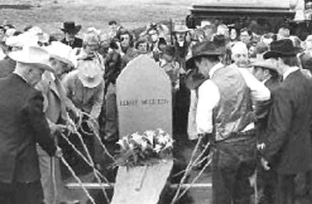 The Strange Tale of Elmer McCurdy, a Bungling Oklahoma Outlaw - HubPages