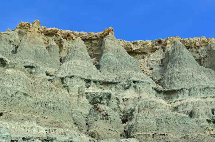 Hiking In Central Oregon - The Blue Basin Trails - HubPages