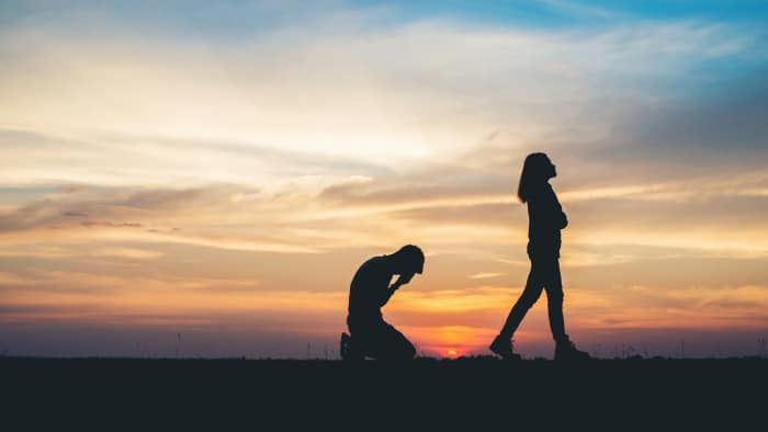 Random thoughts: How Does It Feel When You Are Drowning in Love - HubPages