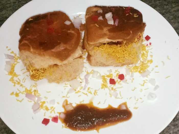 How to Make Dabeli: A Popular Gujarati Street Food Snack - HubPages