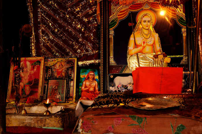 Life and Teachings of Sri Adi Shankaracharya - Owlcation