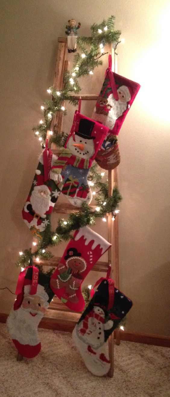 30+ DIY Christmas Ladders Ideas to Turn Your Home Into a Winter ...