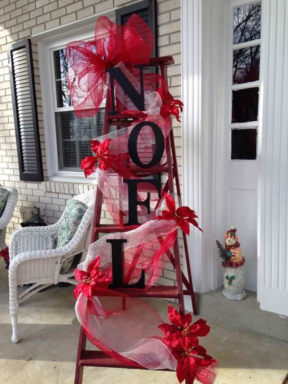 30+ DIY Christmas Ladders Ideas to Turn Your Home Into a Winter ...