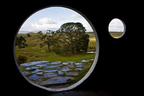 Lord of the Rings: Hobbiton Inhabited by Sheep! - HubPages