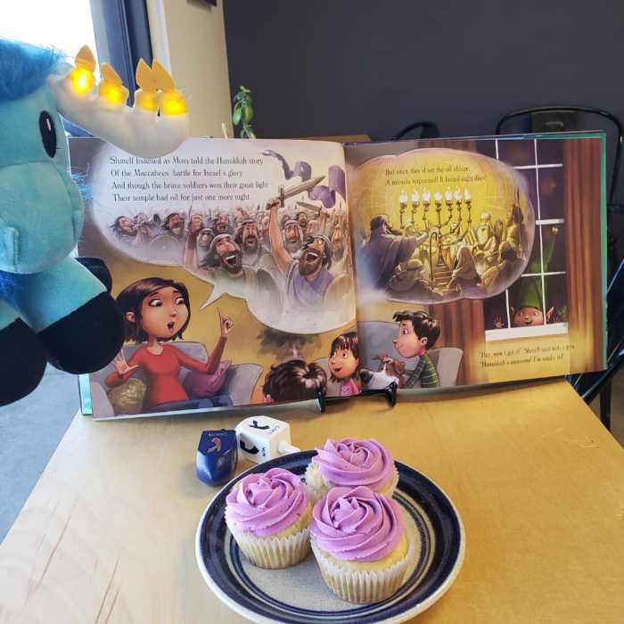 "Shmelf the Hanukkah Elf" Book Plus Donut Cupcake Recipe - HubPages