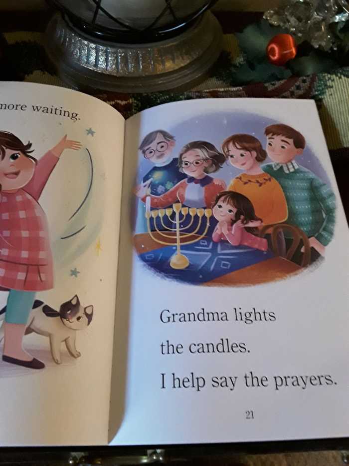 Hanukkah Celebration in Easy Reader for Beginning Readers - HubPages