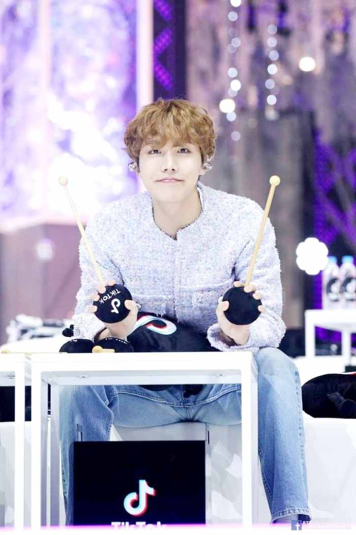 Hope World Mixtape: The Sunshine That J-Hope Brings - HubPages