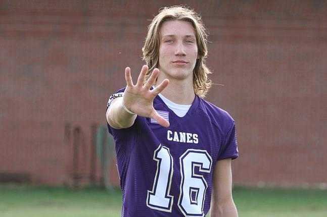 66 Quarterbacks With the Largest Hand Sizes in NFL History - HubPages