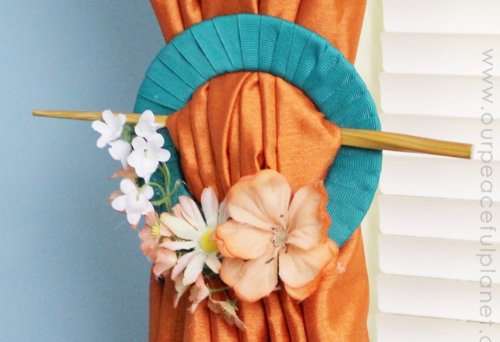52 Beautiful CD Craft Ideas - FeltMagnet
