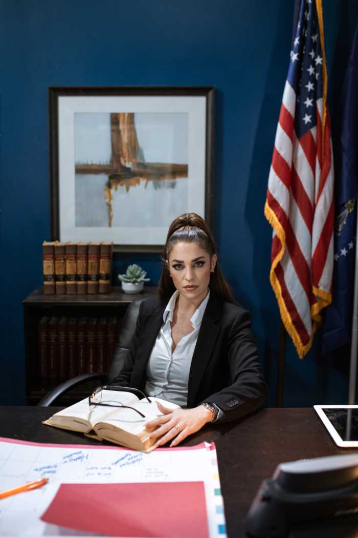 How to Overcome the Common Barriers That Women Face in Business - HubPages