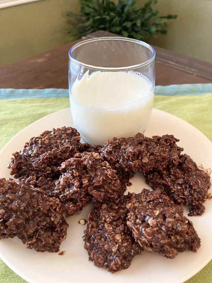 No-Bake Drop Cookies: Easy Chocolate Peanut Butter Treats - HubPages