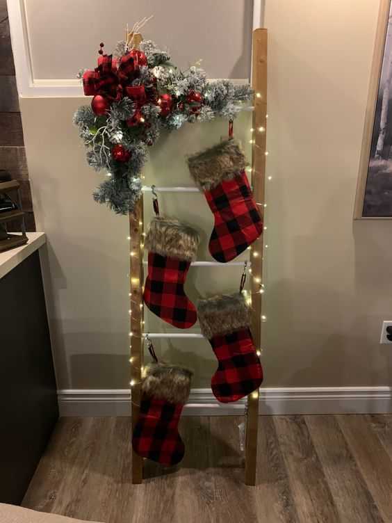 30+ DIY Christmas Ladders Ideas to Turn Your Home Into a Winter ...