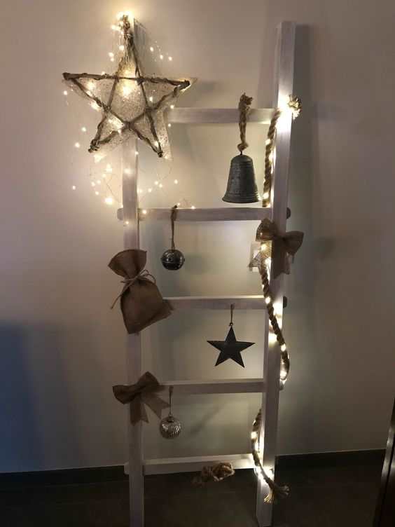 30+ DIY Christmas Ladders Ideas to Turn Your Home Into a Winter ...
