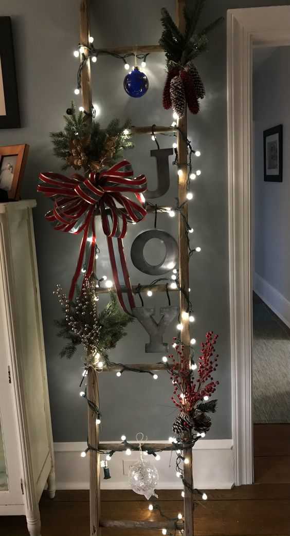 30+ DIY Christmas Ladders Ideas to Turn Your Home Into a Winter ...