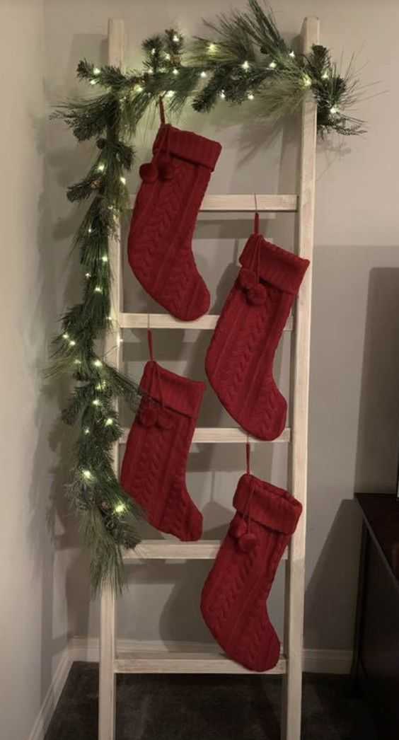 30+ DIY Christmas Ladders Ideas to Turn Your Home Into a Winter ...