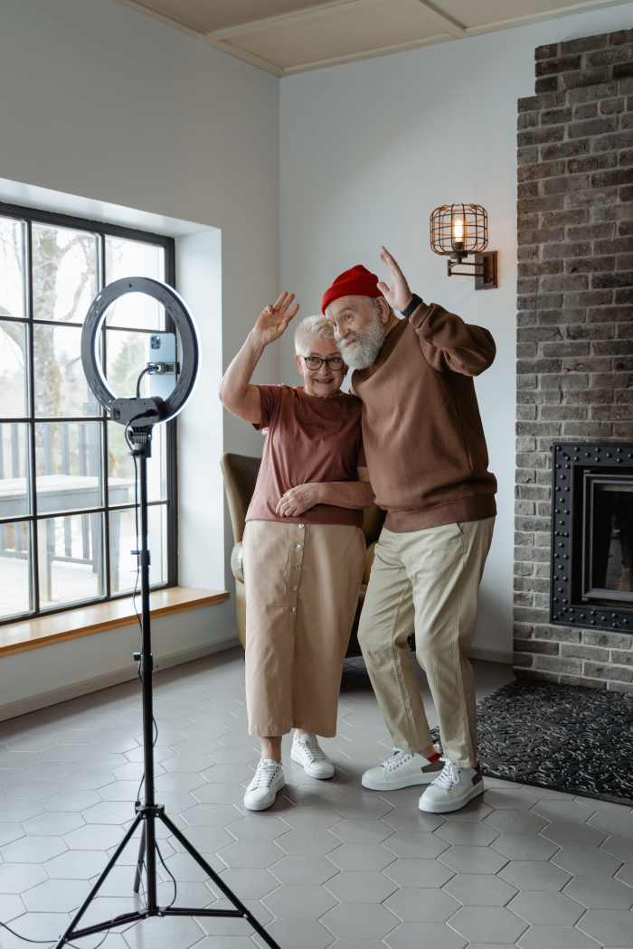 What Will Help Elderly People Stay More Independent? - HubPages