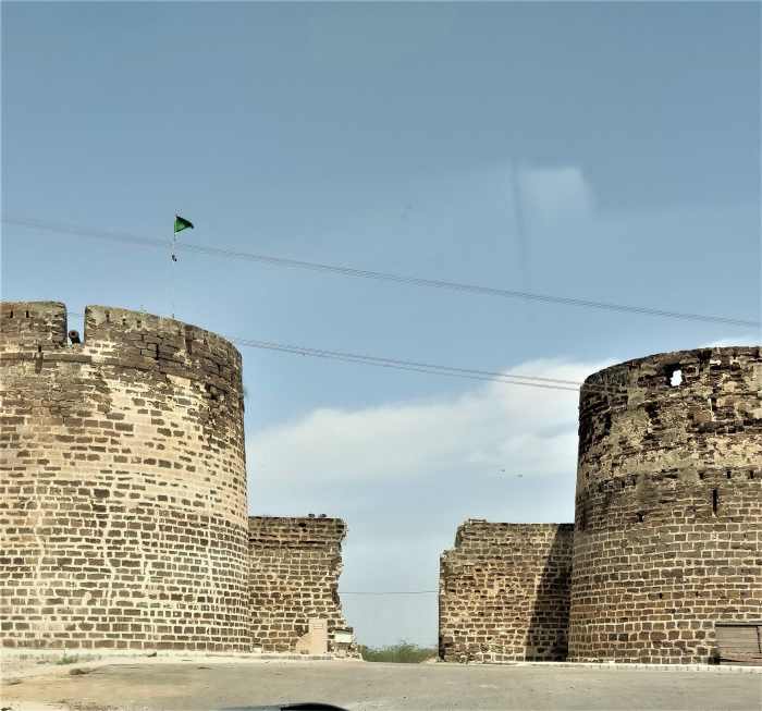 Gurudwara Pehle Patshahi, Lakhpat - HubPages