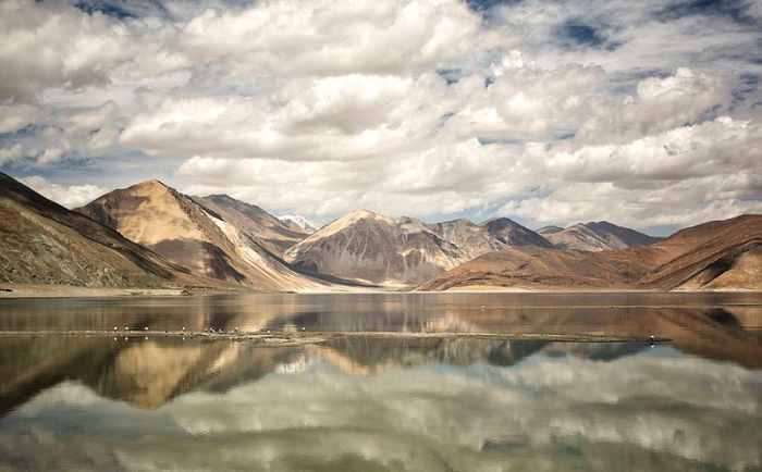 The Top 10 Amazing Lake Reflections in the World - HubPages