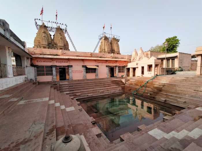 Bindu Sarovar - the Sacred Lake in Siddhpur, Gujarat, India - HubPages