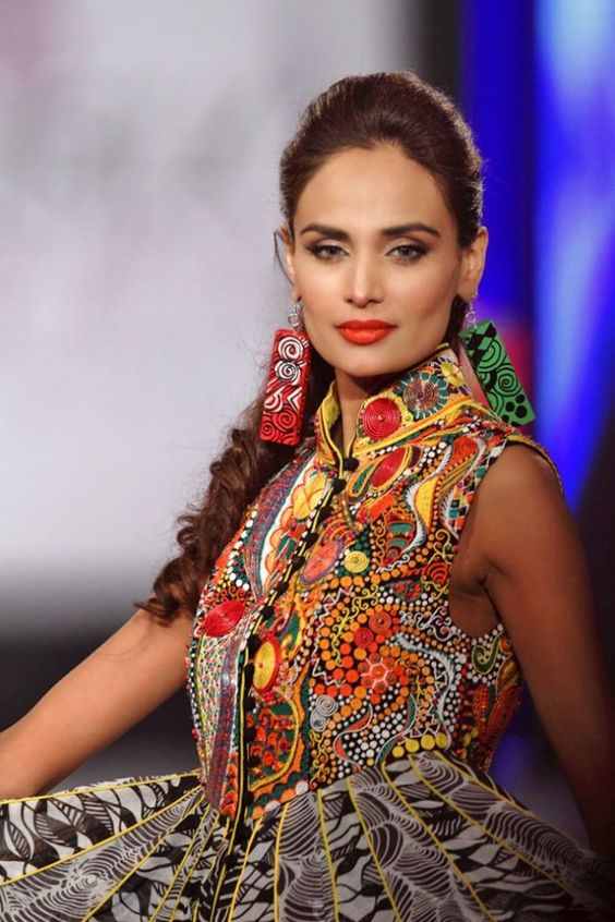 2021 Pakistan's 15 Most Popular Female Fashion Models - HubPages