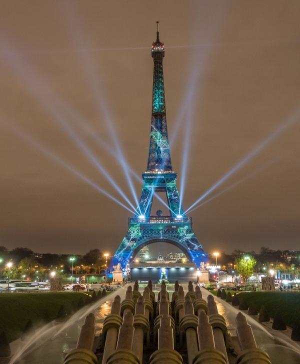 The Eiffel Tower: The Magnificent Monument of Paris - HubPages