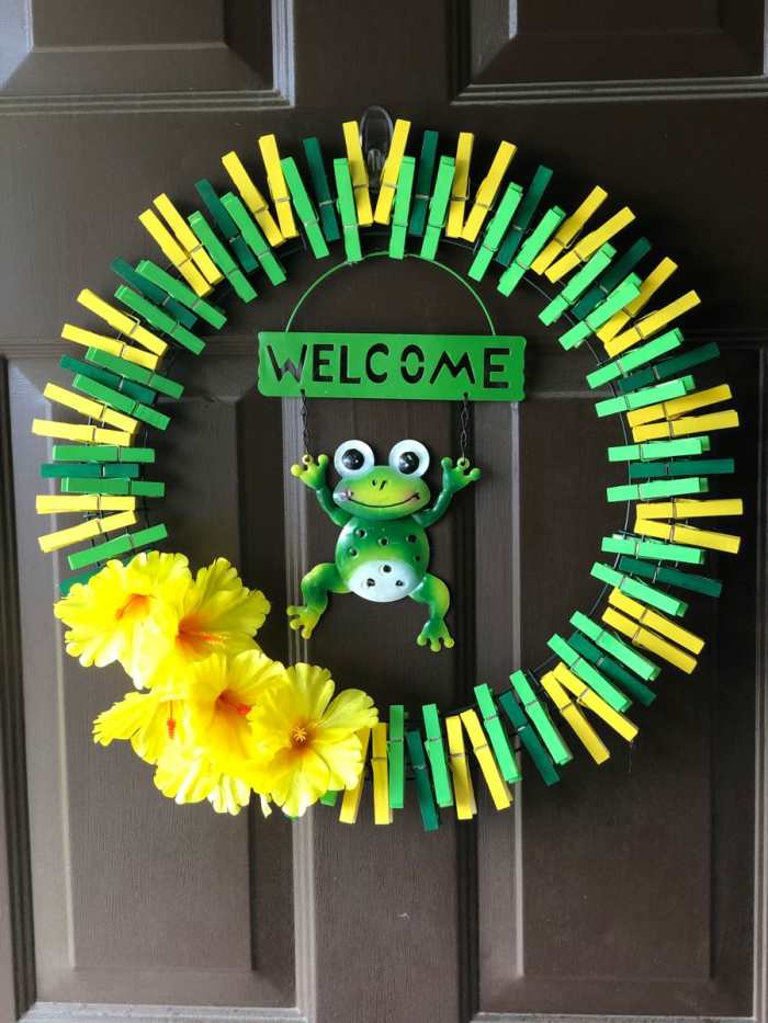 60+ DIY Dollar Store Wreath Crafts that are So Creative - HubPages