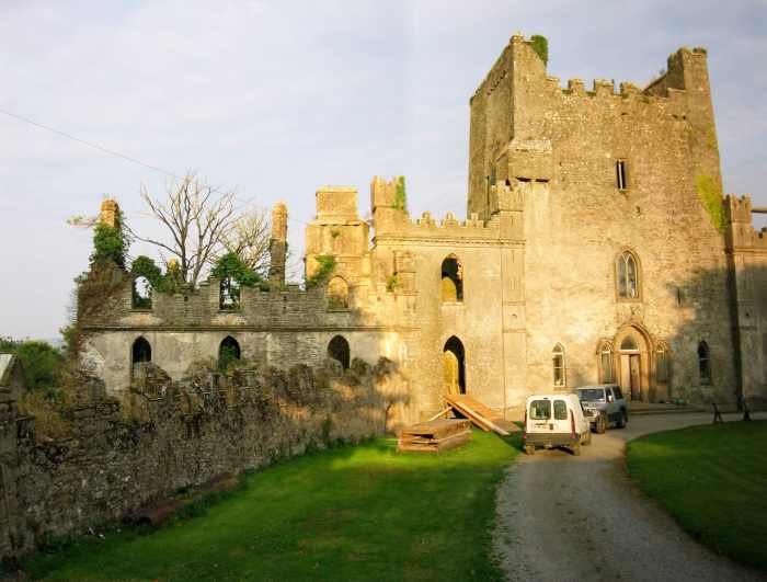 Leap Castle Hauntings and History - HubPages