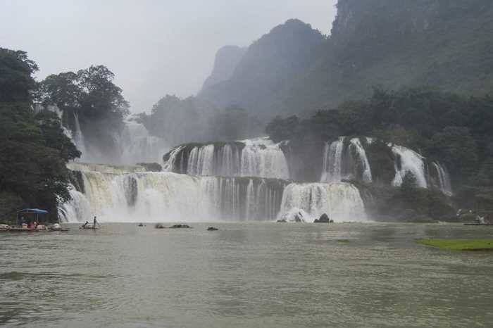 10 Spectacular and Amazing Waterfalls in 10 Countries - HubPages