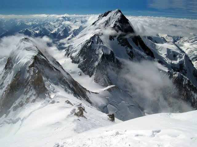 The Eight-Thousanders: 14 Highest Mountain Peaks in the World - HubPages