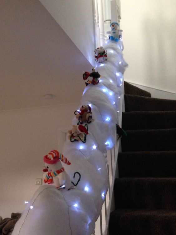 50+ Enchanting Christmas Stairway Decor Ideas - HubPages