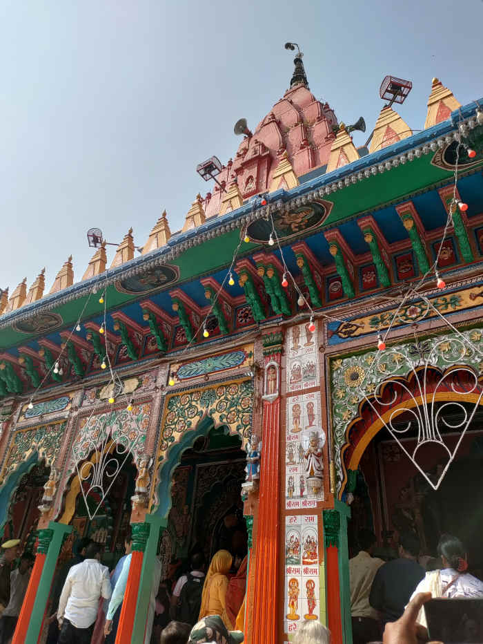 Hanuman Garhi temple, Ayodhya, Uttar Pradesh, India - HubPages