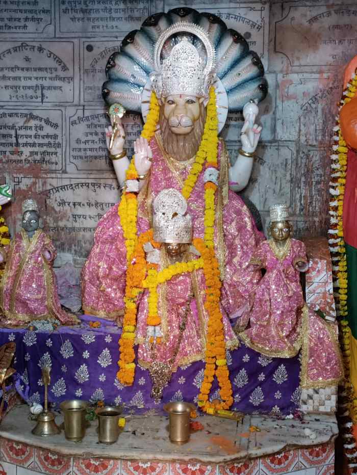 Hanuman Garhi temple, Ayodhya, Uttar Pradesh, India - HubPages