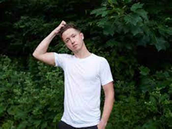 Ten Famous People Whose Hygiene Habits Hit the Headlines - HubPages