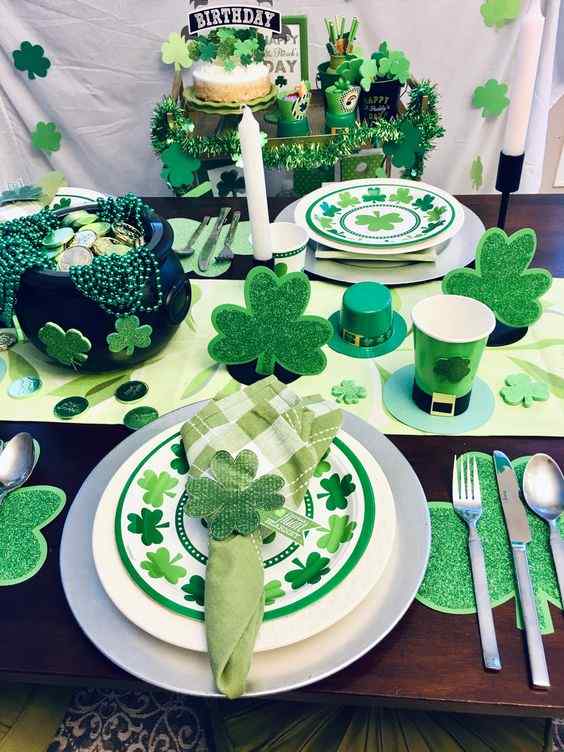 35+ Enchanting St Patricks Day Table Setting Ideas - HubPages