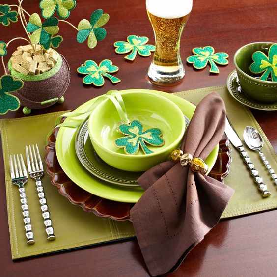 35+ Enchanting St Patricks Day Table Setting Ideas - HubPages