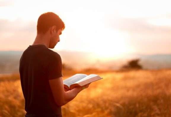 A Man Who Serves - HubPages