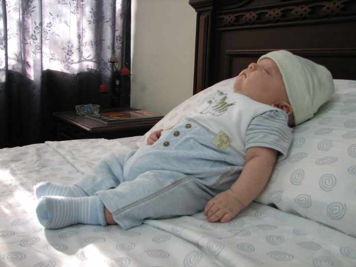 12 Most Common Reasons for Baby Sleep Problems - WeHaveKids