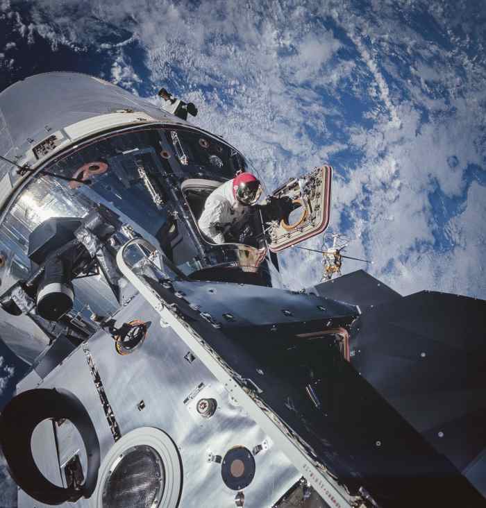 Advantages and Disadvantages of Space Exploration - HubPages